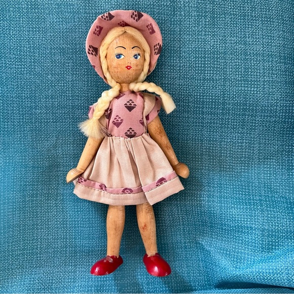 Vintage | Other | Antique Wooden Peg Vintage Poseable Doll Made In ...